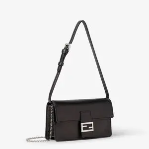 Fendi Tube Wallet On Chain